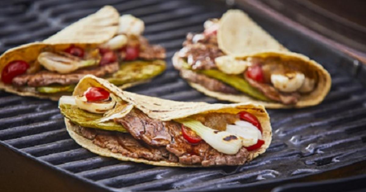 Tacos de Carne Asada con Salsa de Piña | Maggi® Oficial