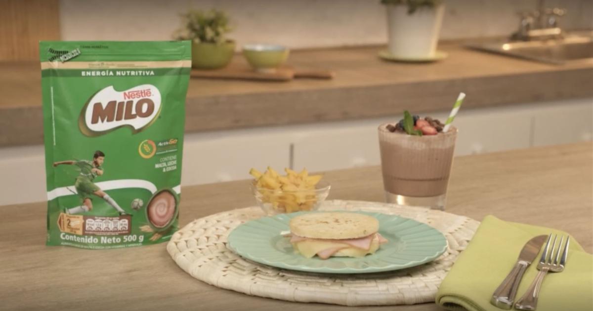 MILO Strawberry Smoothie | GoodNes