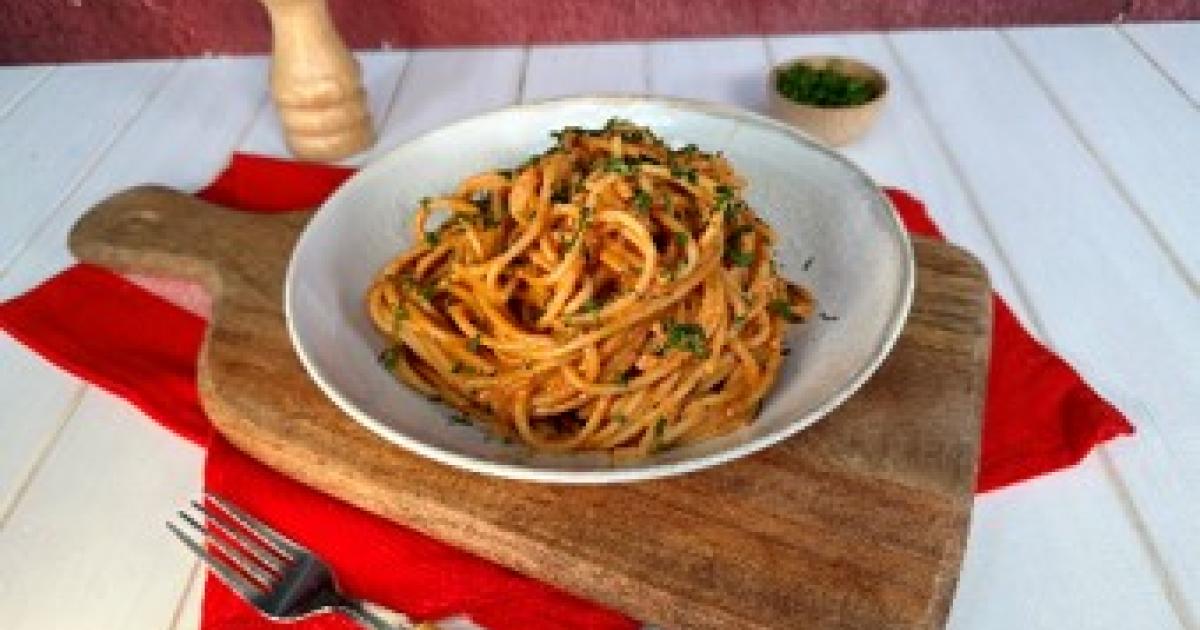 Creamy Spaghetti with Chicken | Official MEDIA CREMA