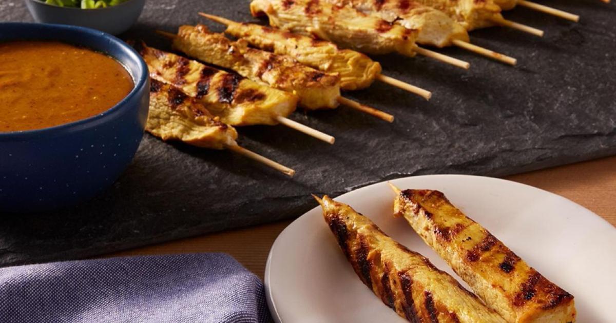 Chicken Saté with Almond Butter Sauce | GoodNes