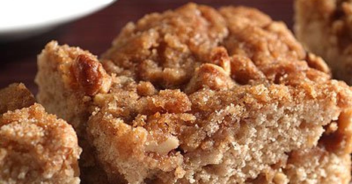 Crumble Top Coffee Cake | Official COFFEE MATE®